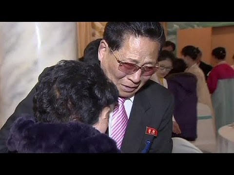 Kore'de yıllar sonra duygusal aile buluşması