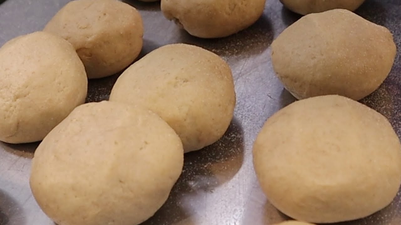 Indian Pancake - Roti Tissue Prata - Little Indian (Tekka Hawker ...
