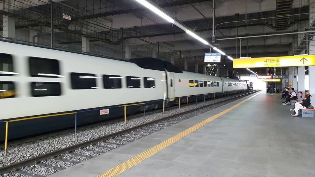 코레일 7411호 HEMU-430X 차세대 고속열차 갑종회송 구미역 통과 - YouTube