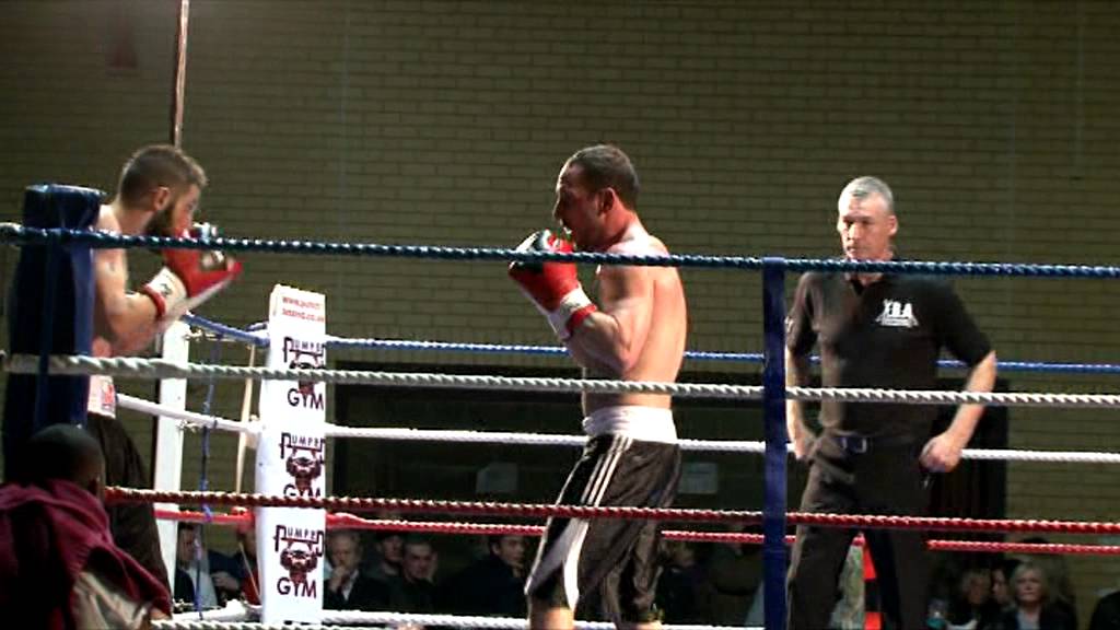 IBA Boxing - Mr Kay v Raymond Boyd - Grundy Park - YouTube