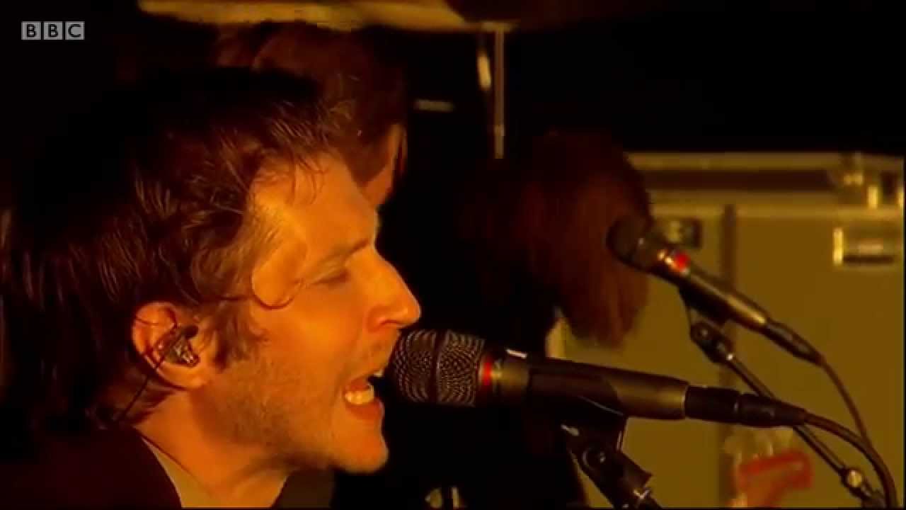 10 PDA Interpol Glastonbury 2014 - YouTube