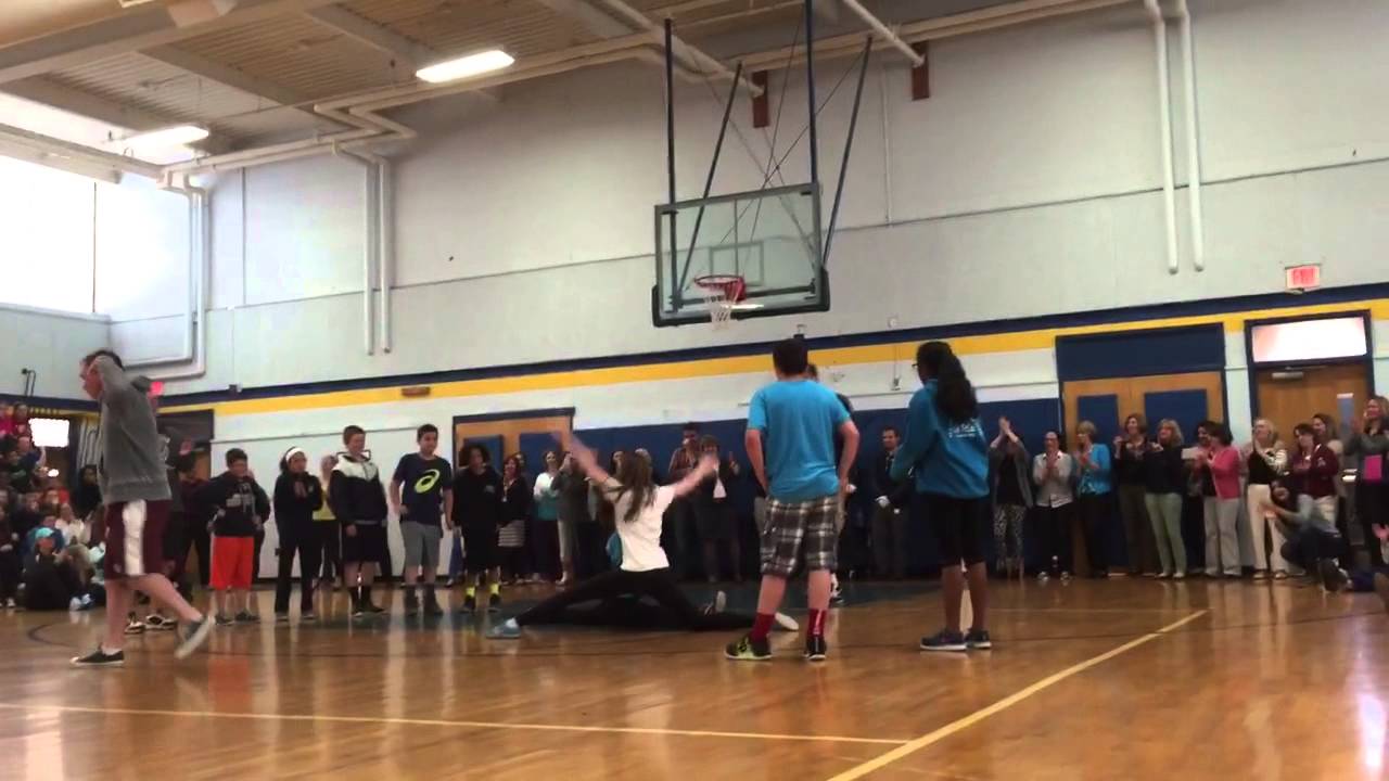 Gronk- Dancing with Ahern Middle School Students 06/02/2015 - YouTube