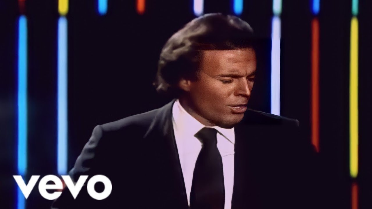 Julio Iglesias - Begin The Beguine (Oficial Video) - YouTube Music