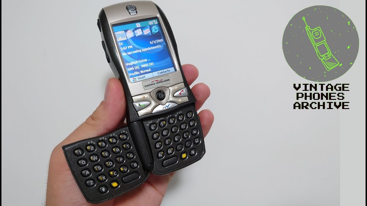 Sierra Wireless Voq A11 - the folding keyboard Windows Mobile phone ...