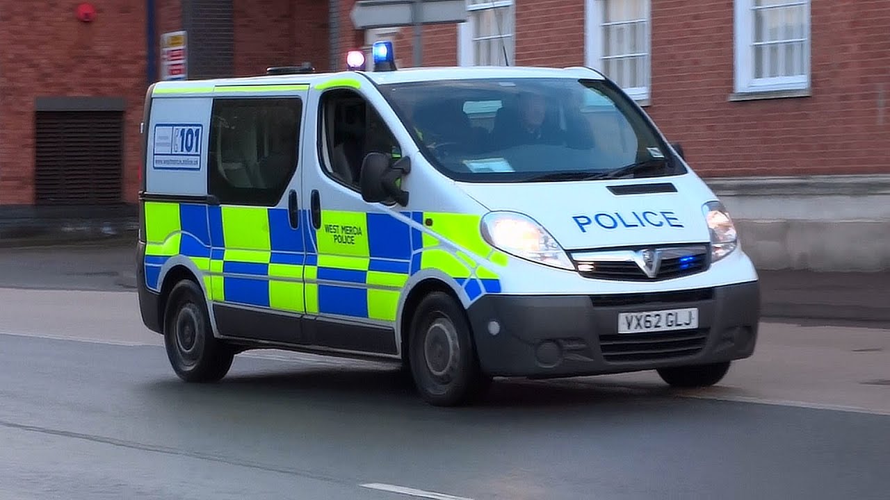 Police | Beat/Cell Van | Vauxhall Vivaro | Responding | West Mercia ...