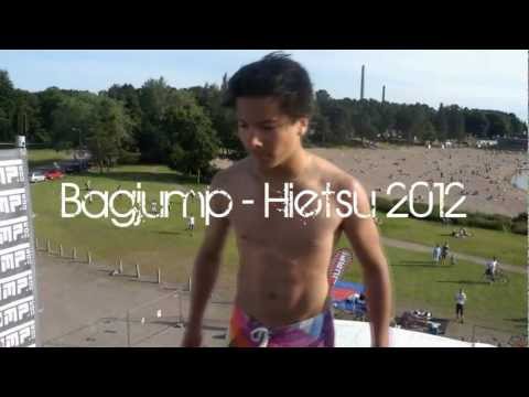 Hietsu Beach Bagjump - extreme free-drop: bikini babes, celebrities and freestylers!