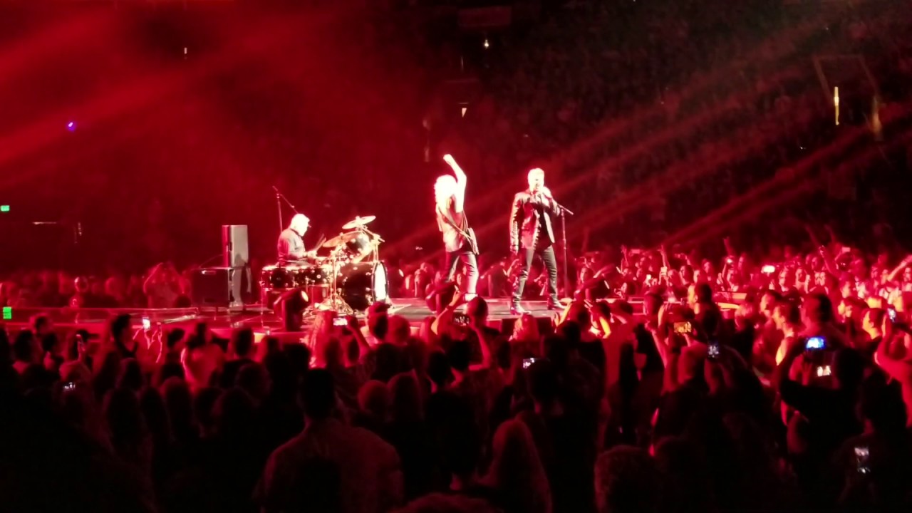 Queen + Adam Lambert - Under Pressure - Key Arena, Seattle 07.01.2017 ...