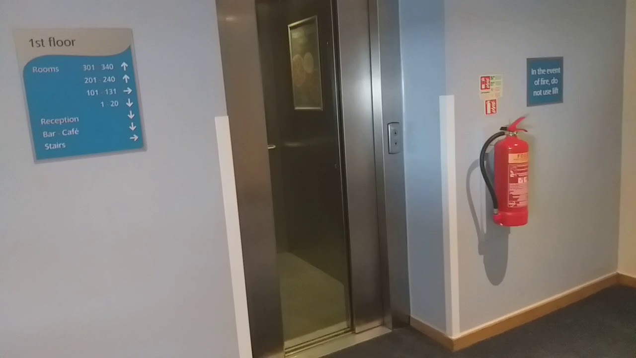 Kone Ecodisc Lifts At Travelodge in Sunbury M3 - YouTube