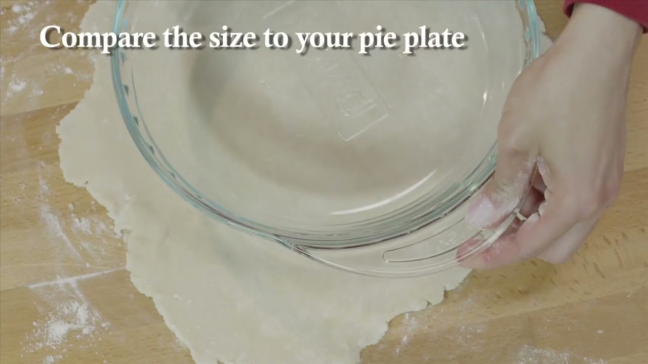 How to Roll Pie Crust - LeGourmetTV - YouTube
