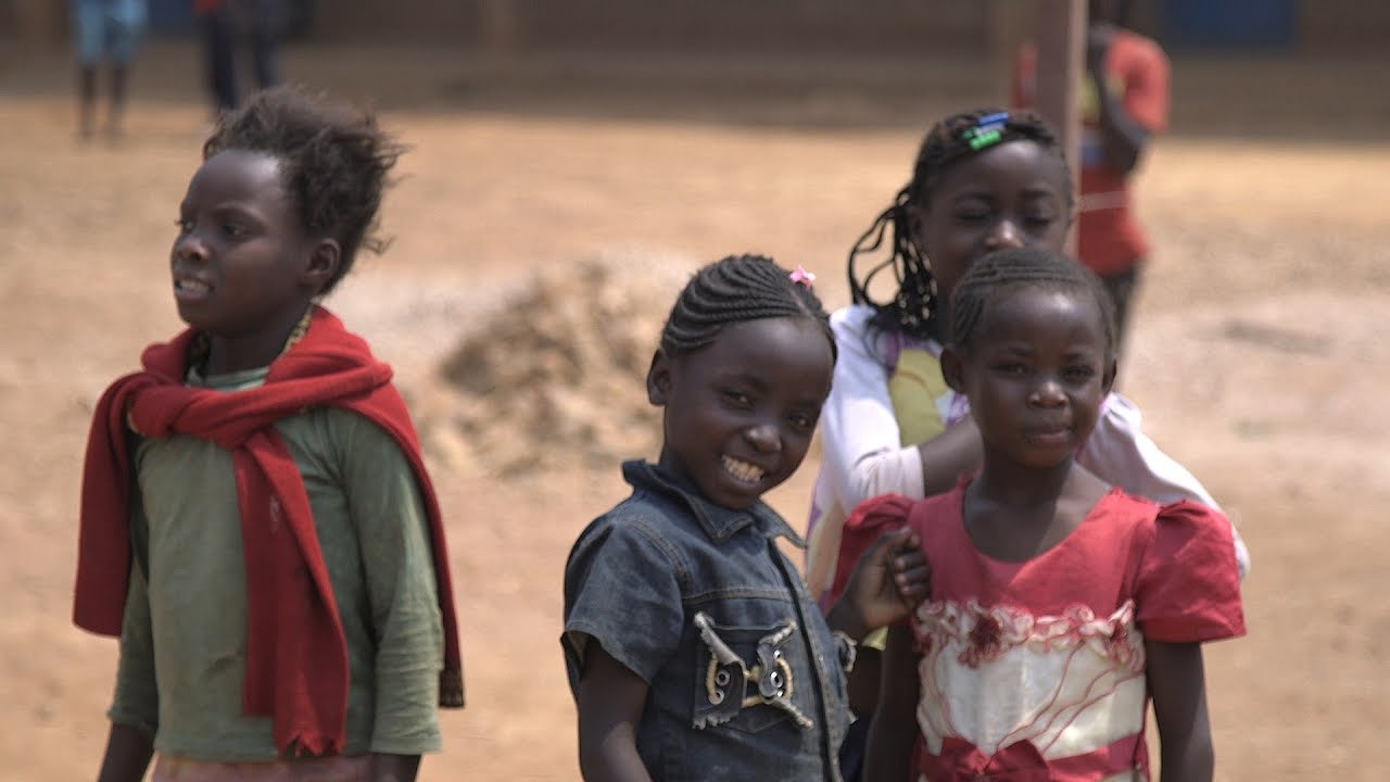 Innovative technology brings access to electricity in the Congo - YouTube