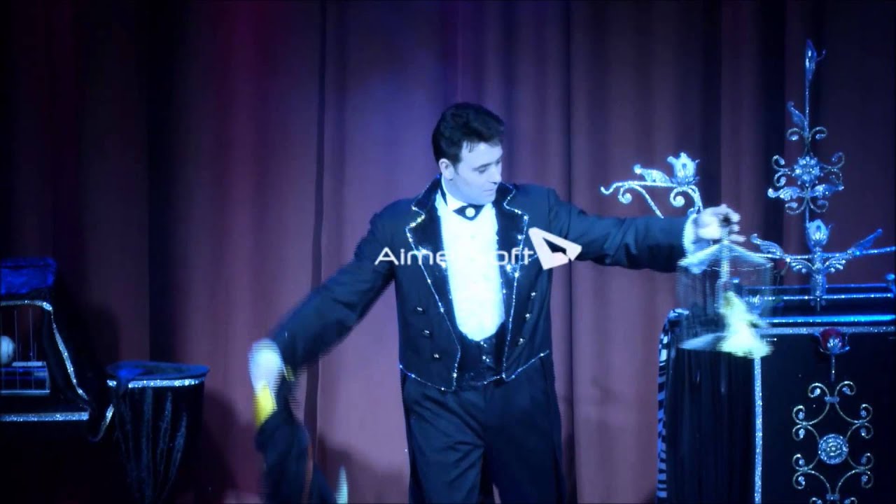 Mago Russell - YouTube