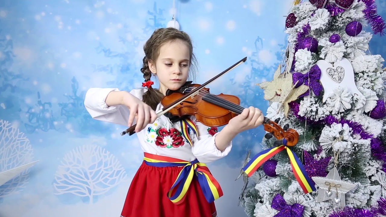 🇷🇴 Deșteaptă-te, române! 🇷🇴 Daria Maria Popescu - Imnul Romaniei cantat ...