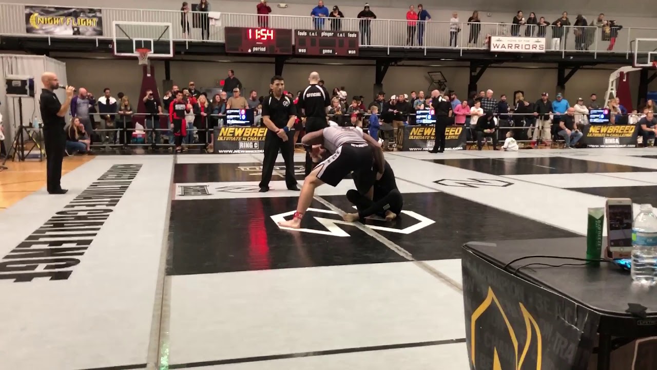 Will Sutton vs Luke Elders - YouTube