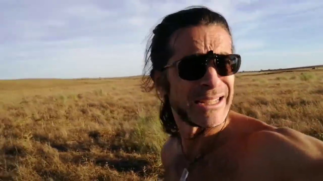 EL HOMBRE DE LAS ÁRIDAS ESTEPAS. SU REINO NO ES DE ESTE MUNDO (Lobo ...