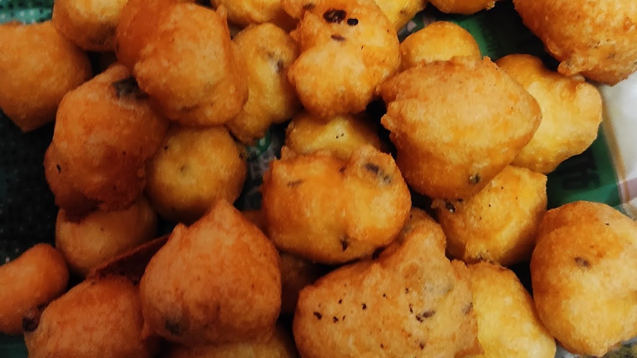 Mendu Vada Recipe : Authentic South Indian Delight 💛 - YouTube