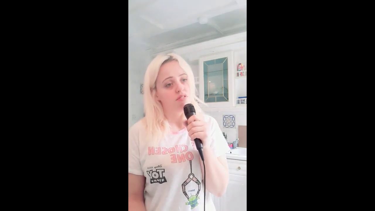 The Busking Hub [175] - Jennifer Alison - YouTube