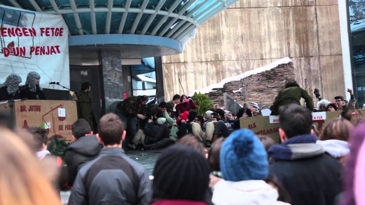 CARNAVAL D'ENCAMP 2014 - YouTube