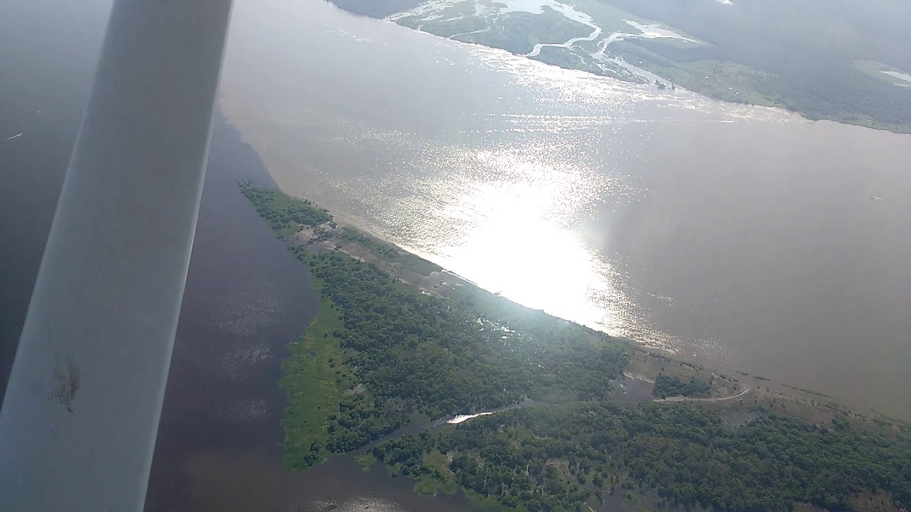 Encontro do Rio Negro e Solimões em Manaus-AM - YouTube