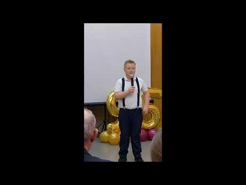 Читает Артём Аксенов - YouTube