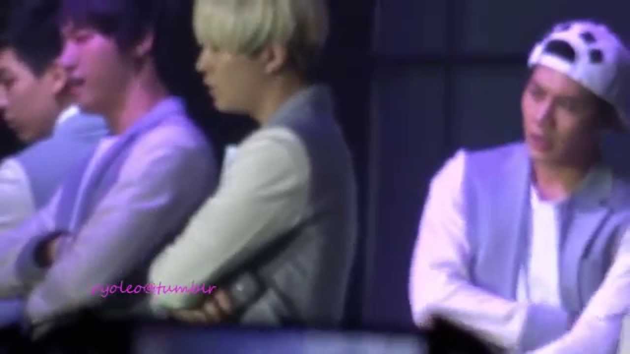 [FanCam] 20141228 GOT7 - Hajima Manila - YouTube