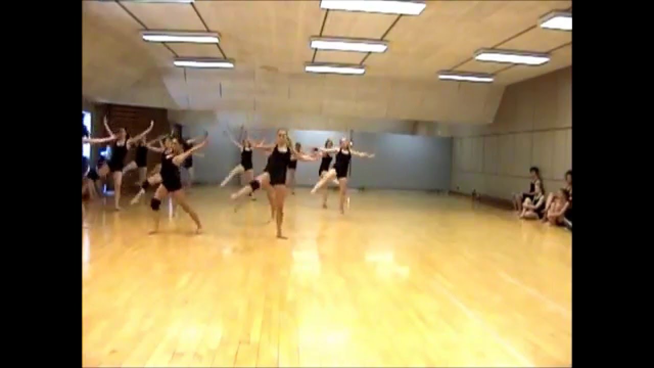 05/ 2012 Verplaatsing met oa table top: dansers KS Dans choreo Moniek ...