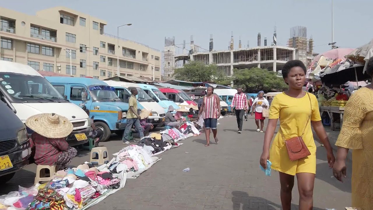 BUSY STREET MARKET GHANA ACCRA MAKOLA AFRICAN WALK VIDEOS - YouTube