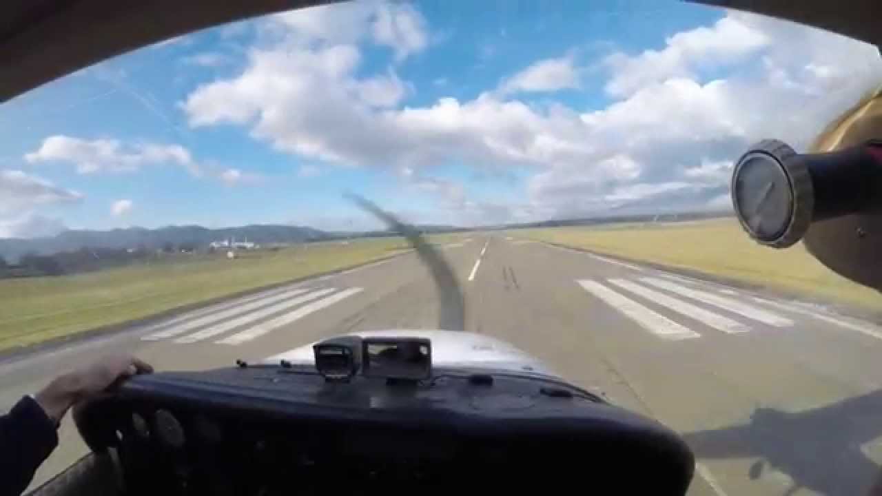 CESSNA C-172 final approach and landing at RWY 27 , Poprad Airport ...