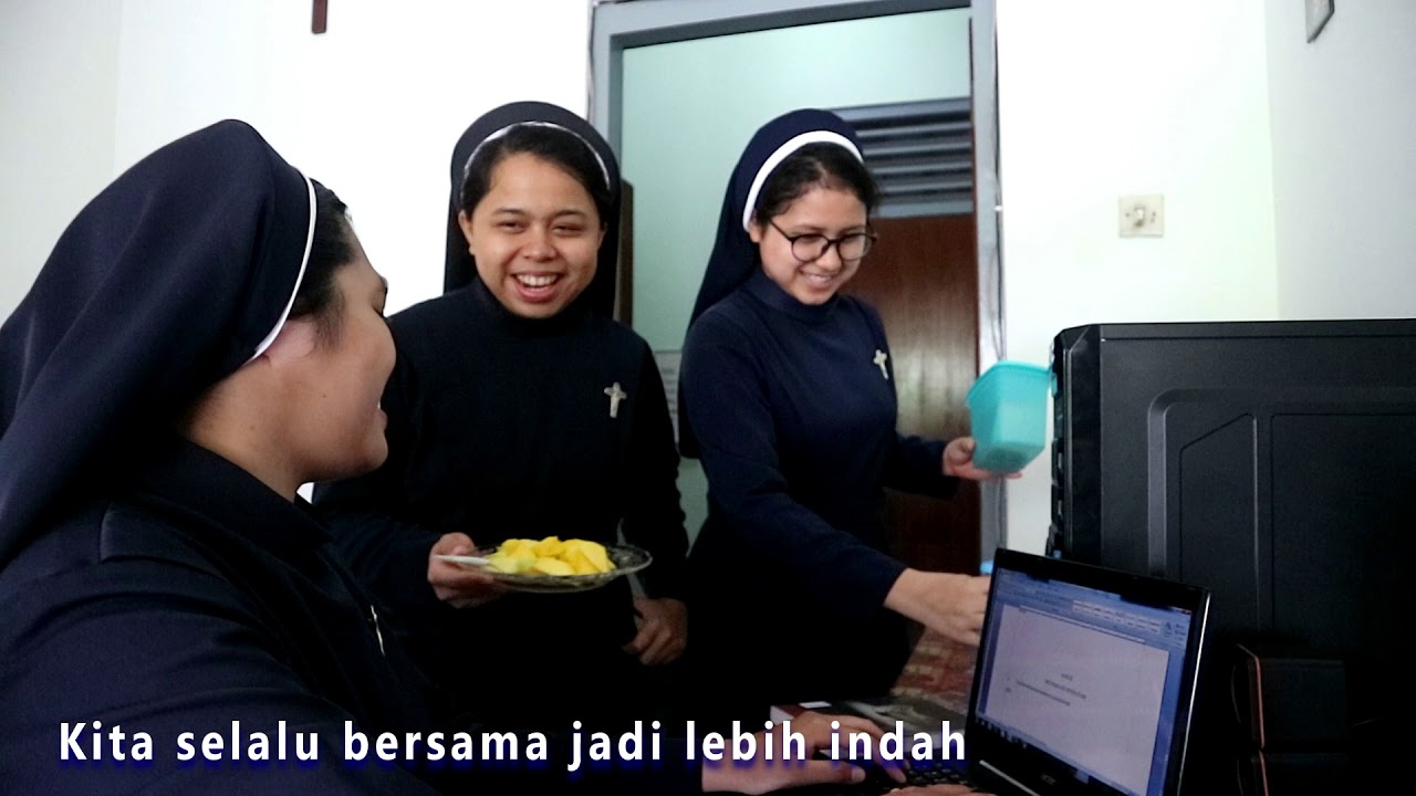 Tersenyumlah - Teenebelle (Cover by Suster CB) - YouTube