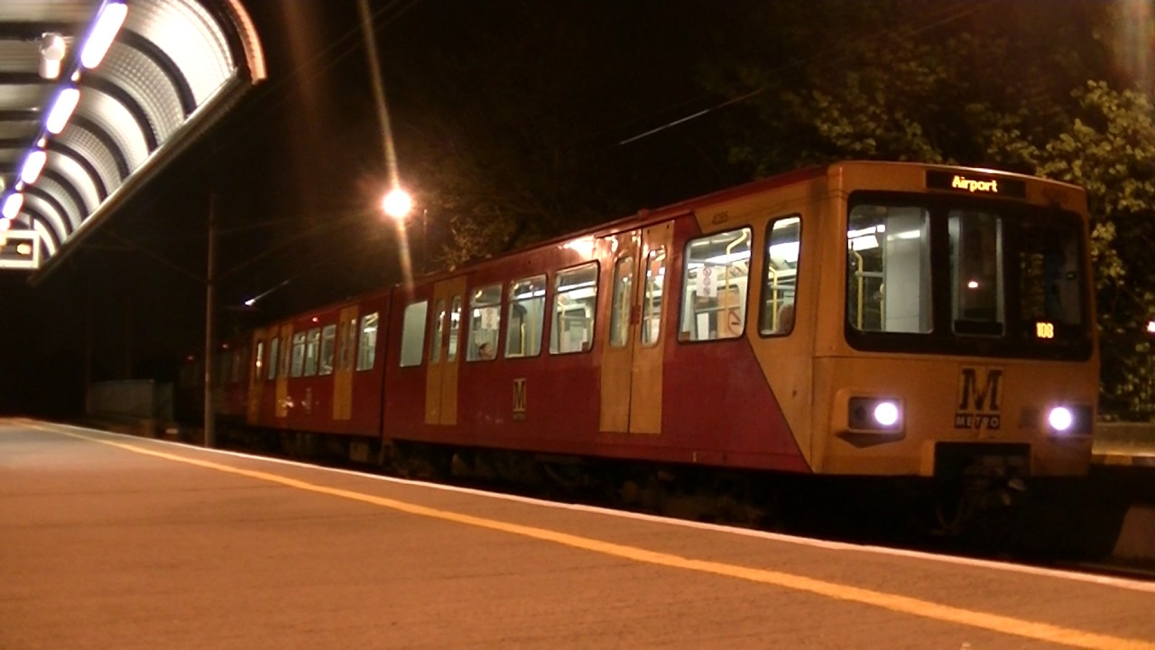 Tyne and Wear Metro - Metrocars 4085 and 4083 at Wansbeck Road - YouTube