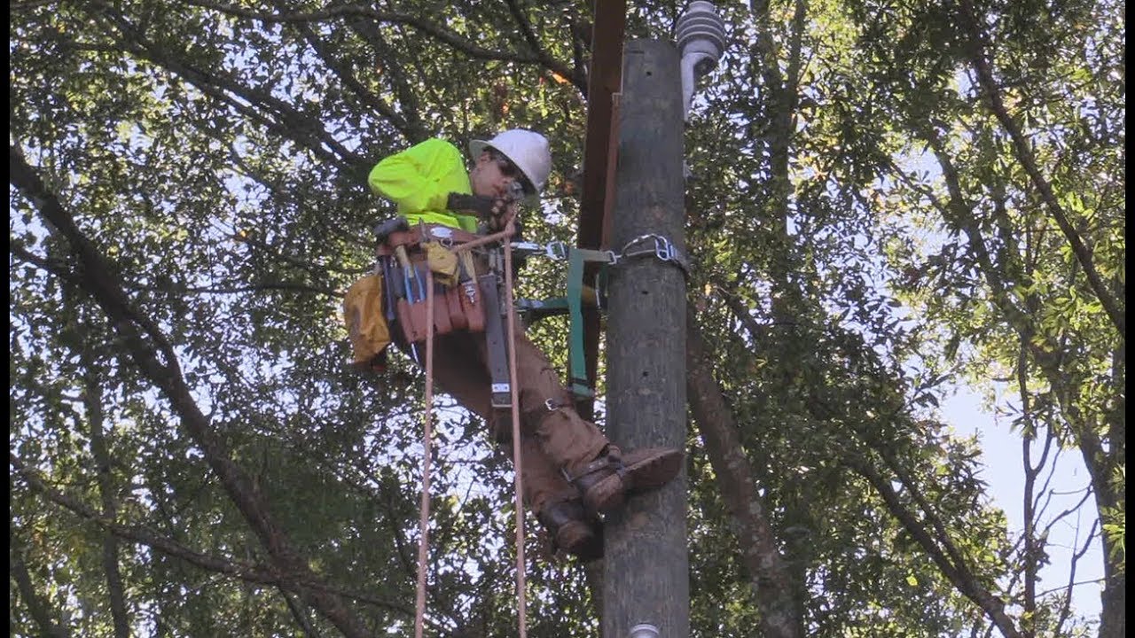 TCTC's Power Linemen Rodeo - YouTube