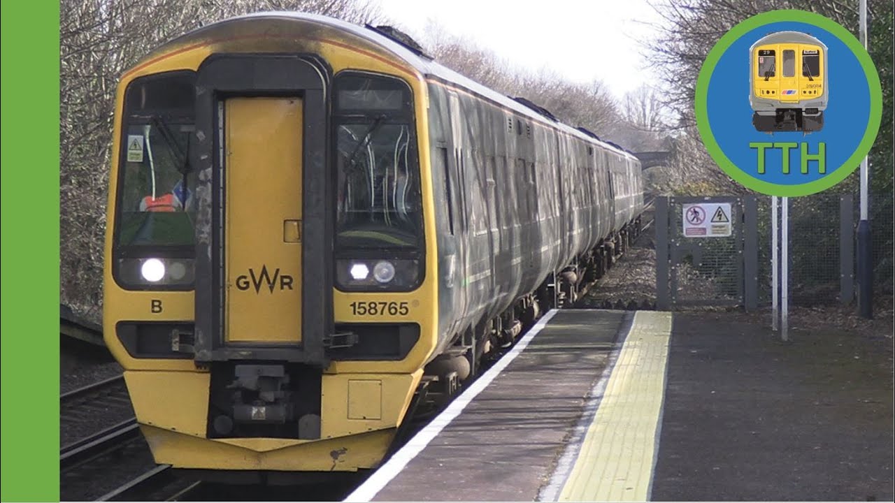 Trains at Sholing - YouTube
