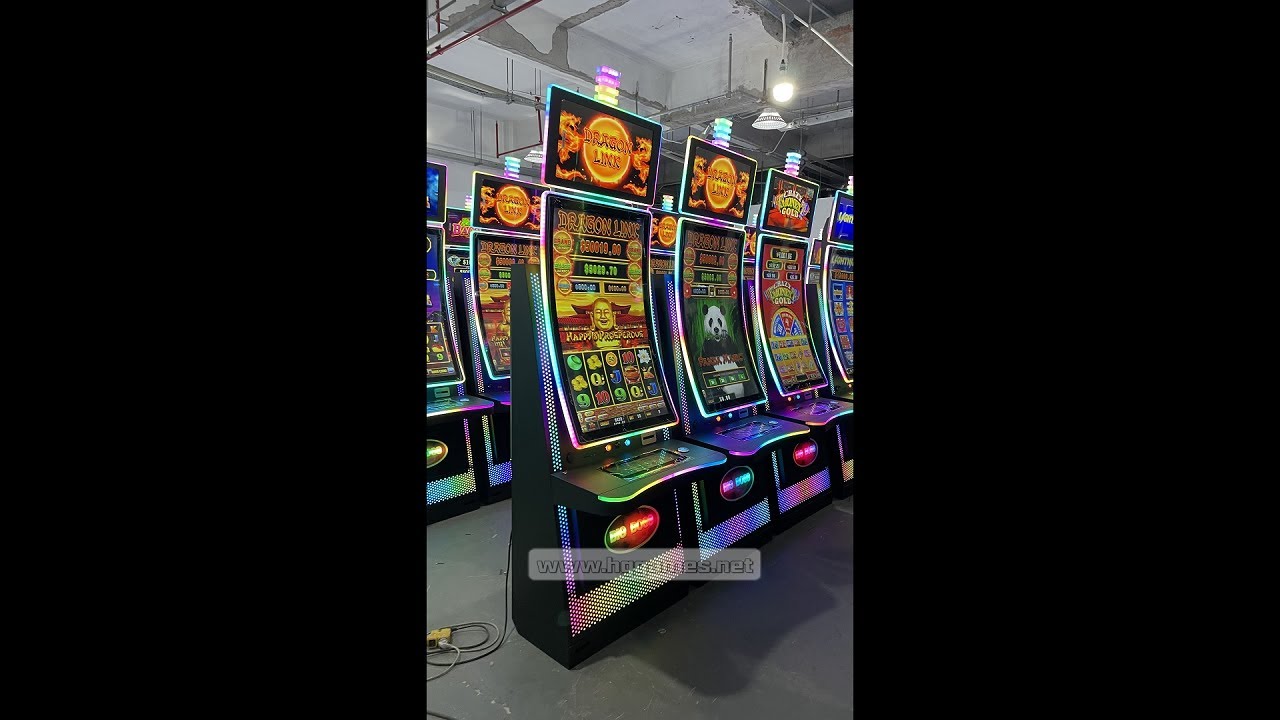 Factory Live Testing 43 Inch Curved Slot Game Machines Metal Slot Game ...