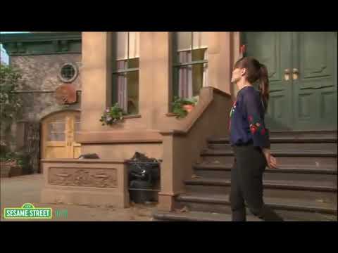 Sesame street feist sings 1.2.3.4 - YouTube