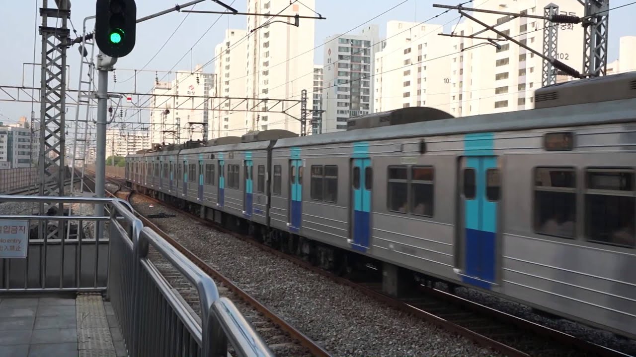 4호선 산본역 안산행 진입 (341021) (2015/07/14) / Seoul Line 4 Train for Ansan ...