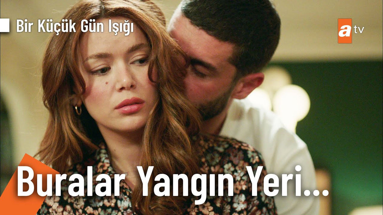 Fırat'tan Elif'i heyecanlandıran temas... - Bir Küçük Gün Işığı 13 ...