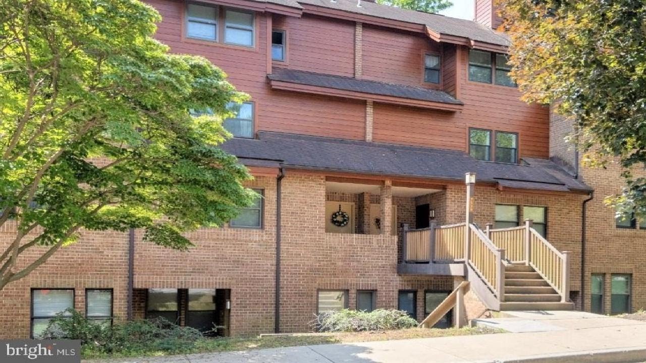 7539 WEATHER WORN WAY, COLUMBIA, MD Presented by Laura Ratta. - YouTube