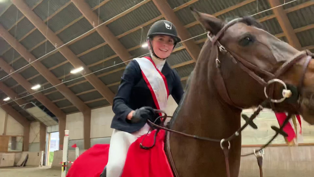 Line Busk Heltborg vinder indendørs DM junior - YouTube