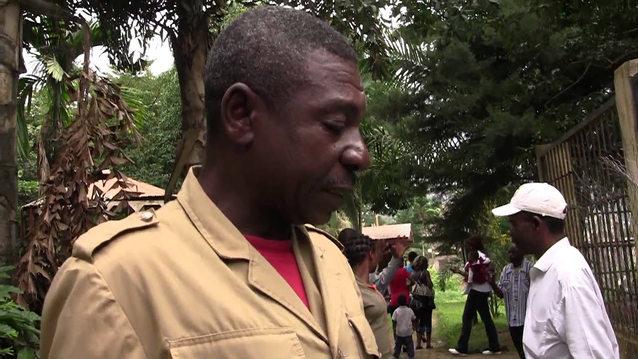 YAOUNDE ZOO, CAMEROON - YouTube