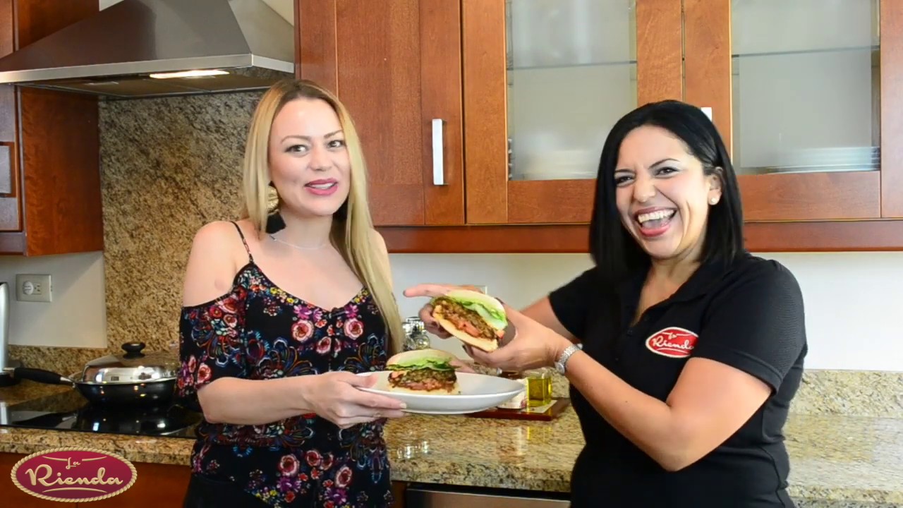Chef Natalia Delgado Hamburguesa Vegana - YouTube