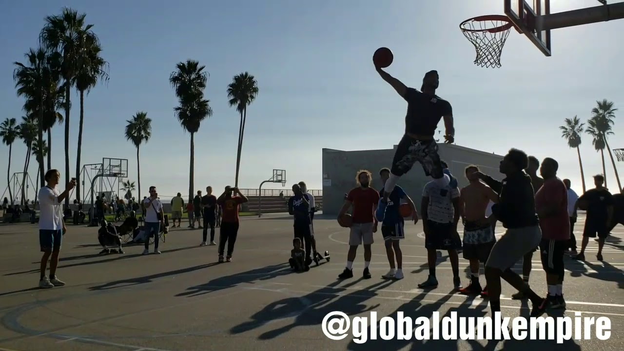 Block My Dunk for $100 Venice Beach - YouTube