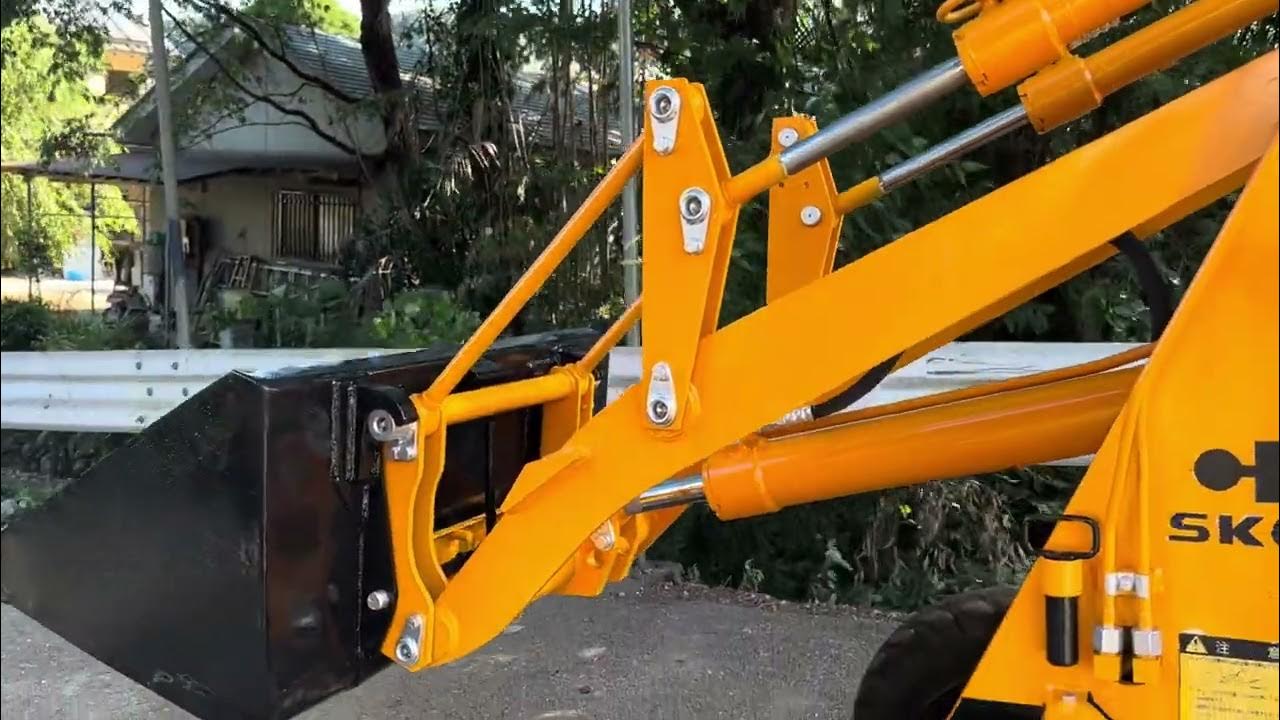 KOMATSU コマツ SK04 ホイルローダー 13馬力:SK04 - YouTube