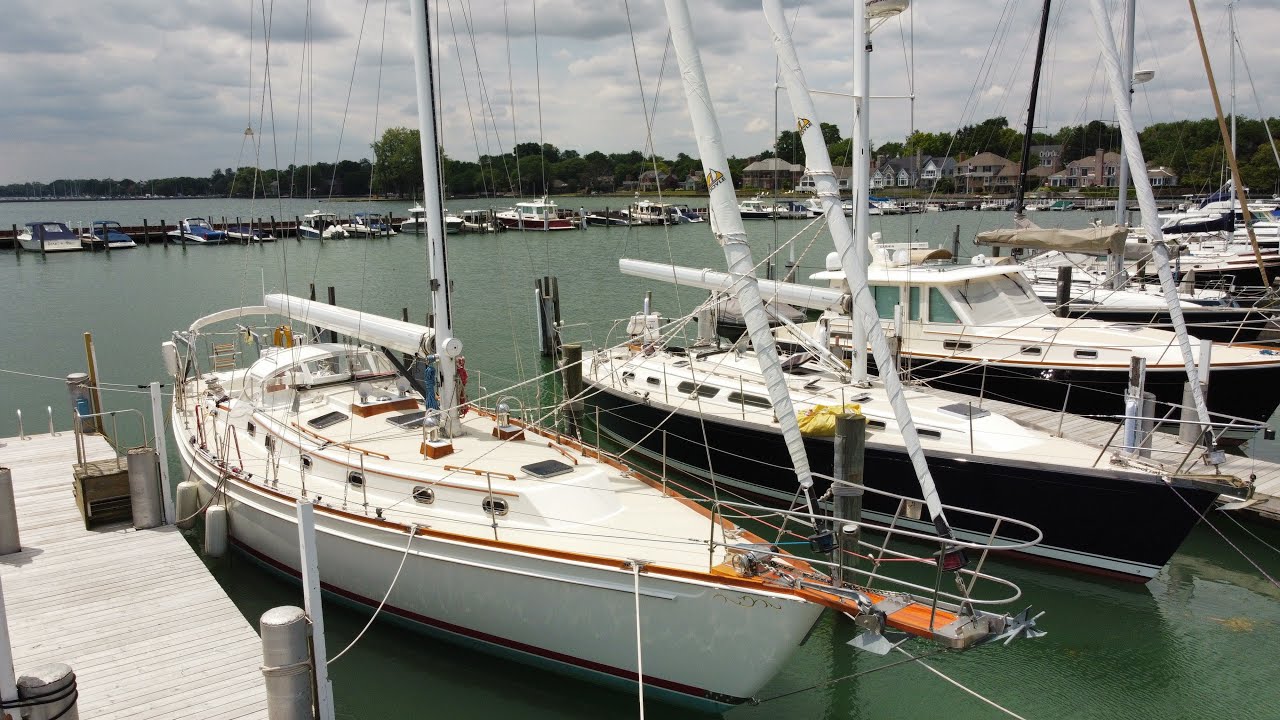 52' SHANNON 2001 - YouTube