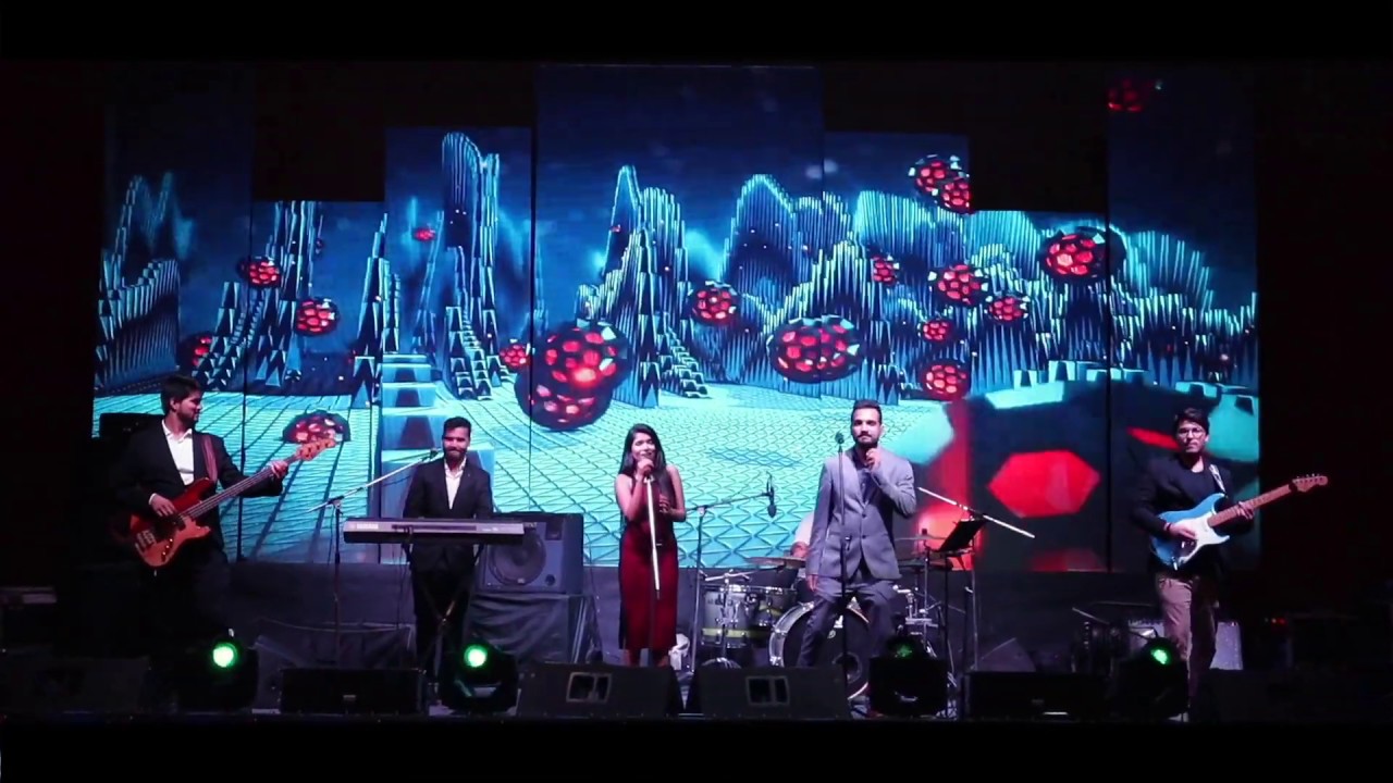 Peprico Band | Live at Leela Delhi | Latest Bollywood Set - YouTube