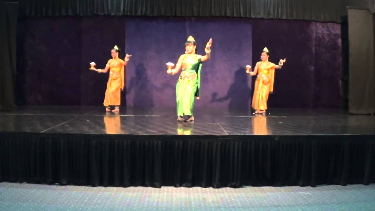 The Blessing Dance (Logos) - YouTube