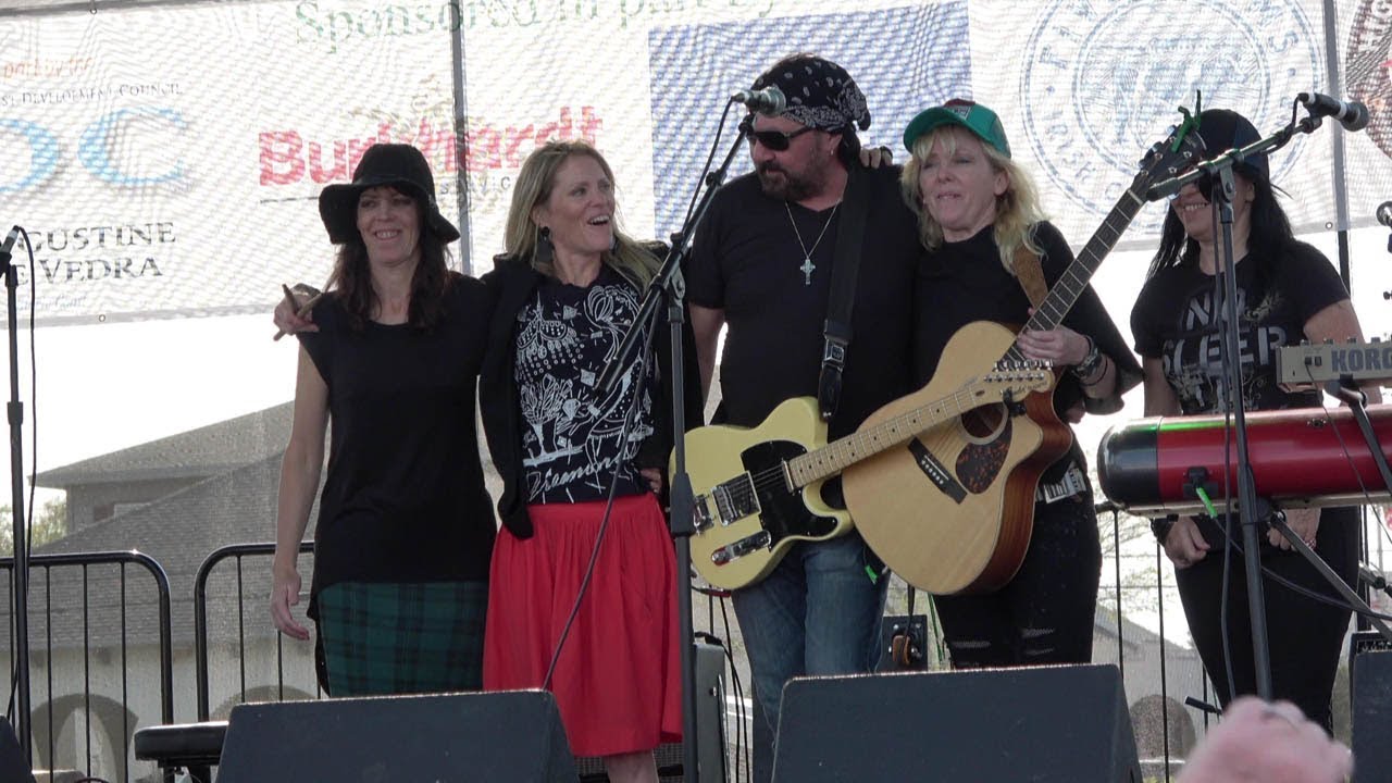 Screaming Orphans "Happy Together" 3/9/2019 - YouTube