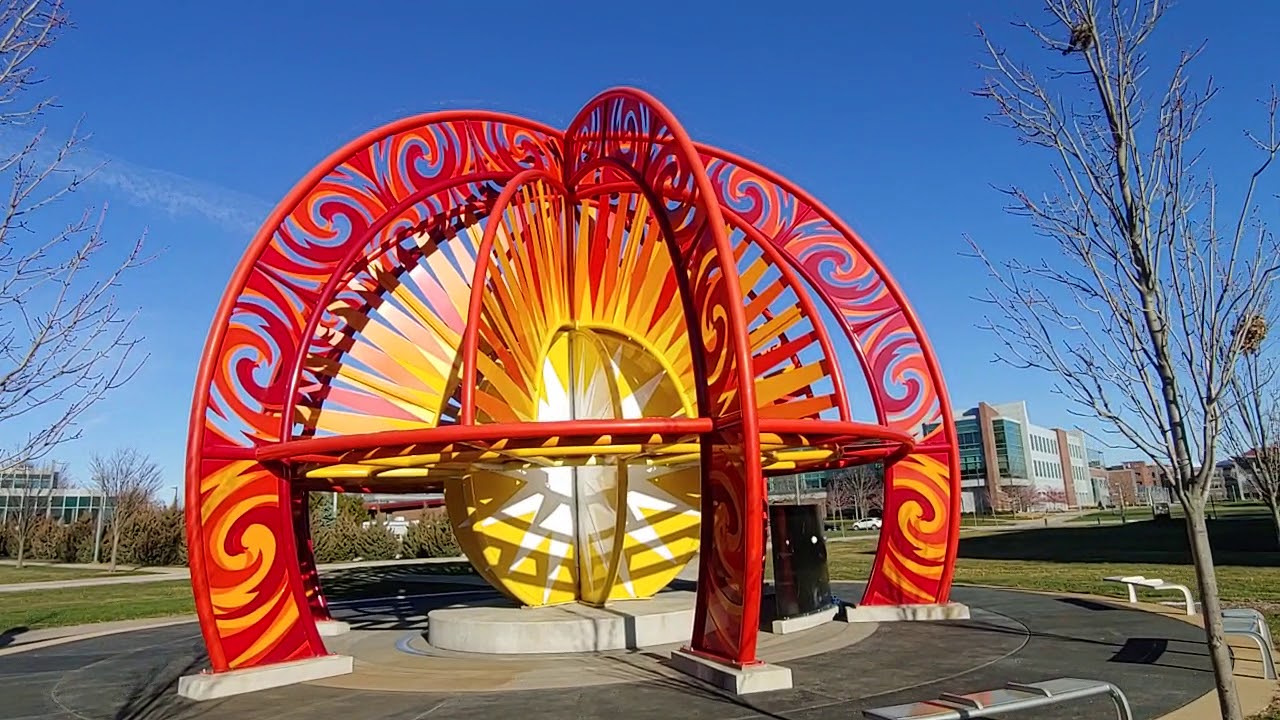 Purdue Discovery Park Model of the Solar System - YouTube