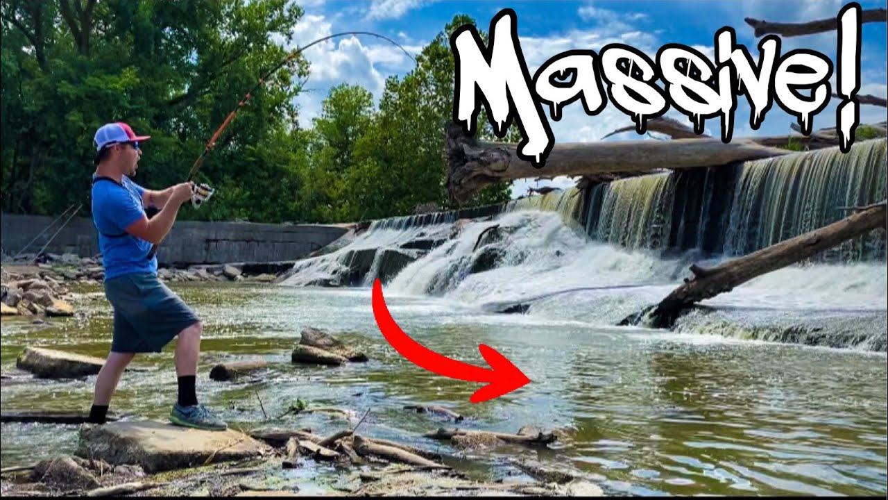 This GIANT SPILLWAY is LOADED WITH BIG FISH!!! (They got TRAPPED ...