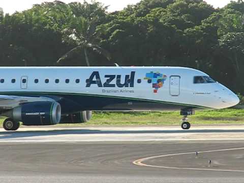 Embraer EMB-195 Azul decolando de Salvador - YouTube