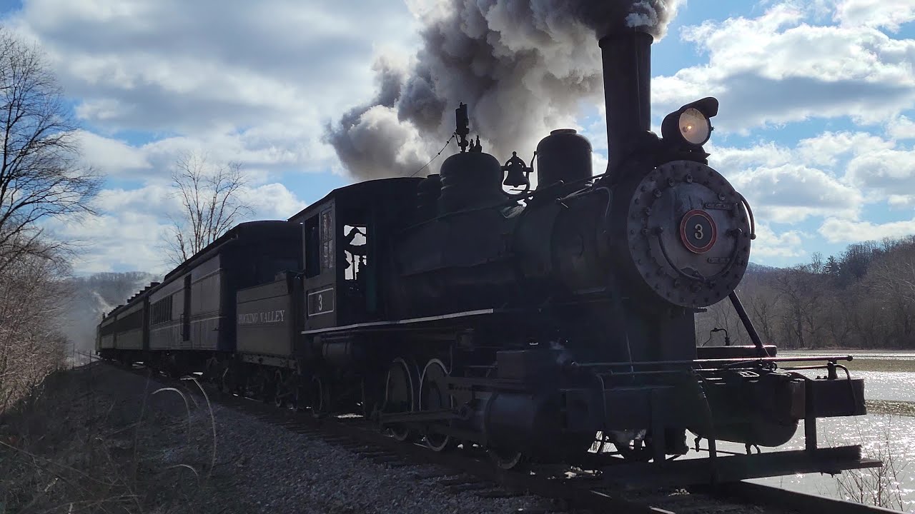 Steam Locomotive No. 3, Hocking Valley Scenic Railway, headed towards ...