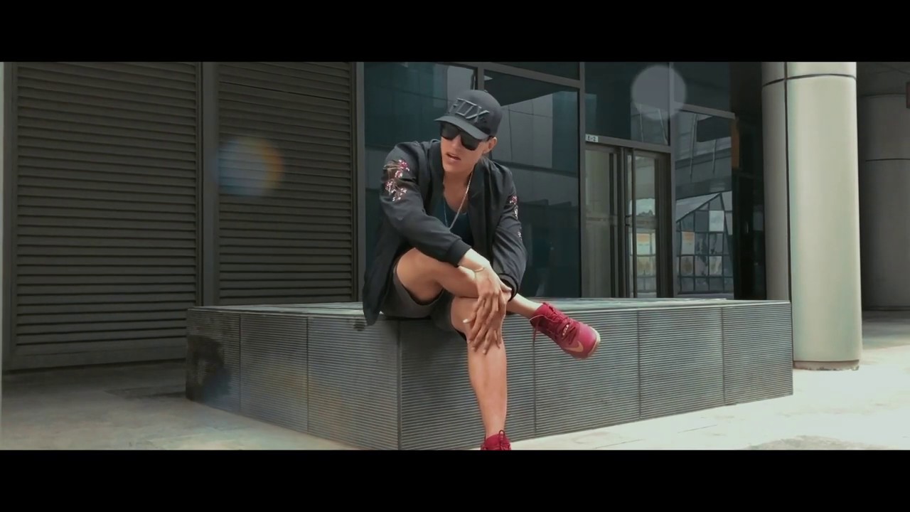 EL BUDA DE LOS CHOLOS [MUSIC VIDEO] CHINESE - SPANISH - YouTube